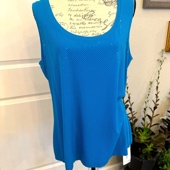 St. John | Tops | Beautiful St John Tank With Shine | Poshmark